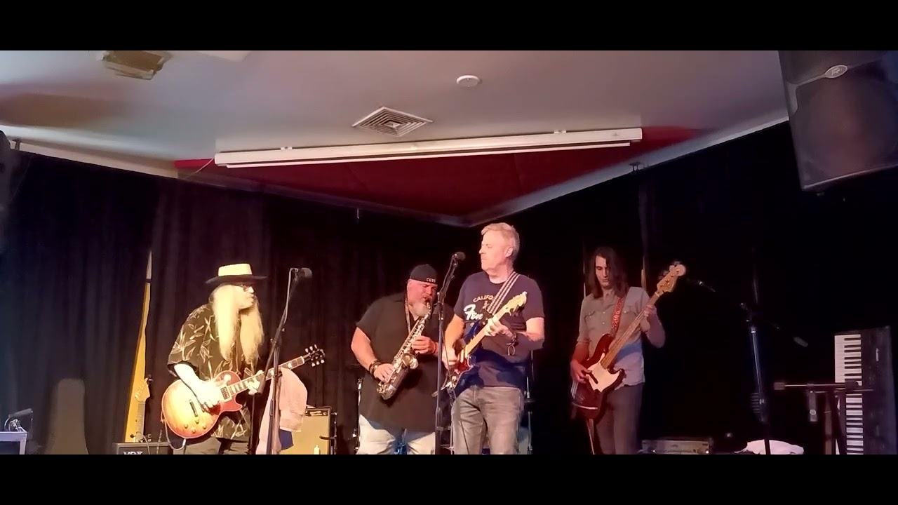 Bleu Lane @:Twin Kegs Bellevue Thursday Night Blues Jam - YouTube