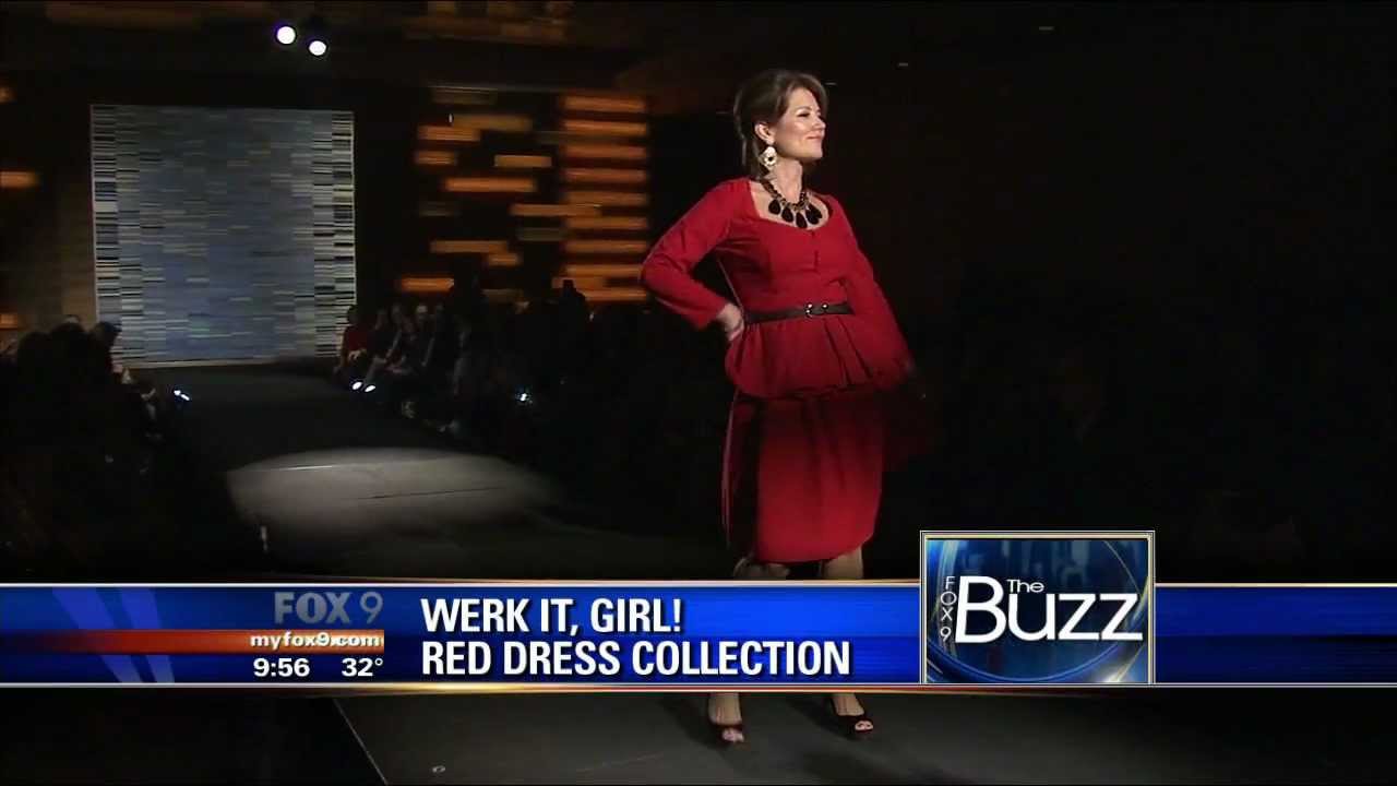 Alix Kendall Runway 02-18-2013 - YouTube