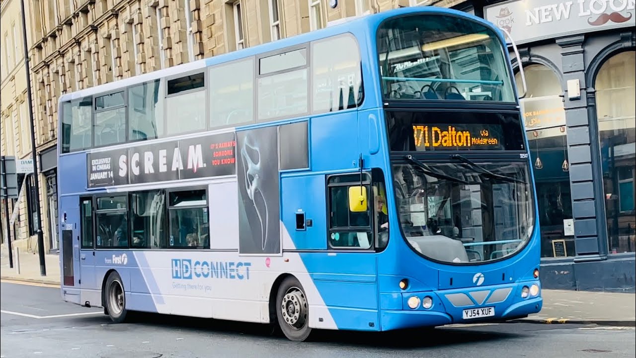 First Bus Huddersfield HD Connect 32517 On 371 From Lindley Circular To ...