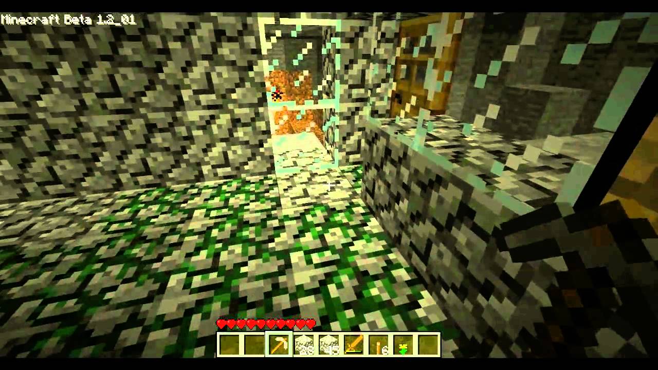 How to use a pickaxe in minecraft - YouTube