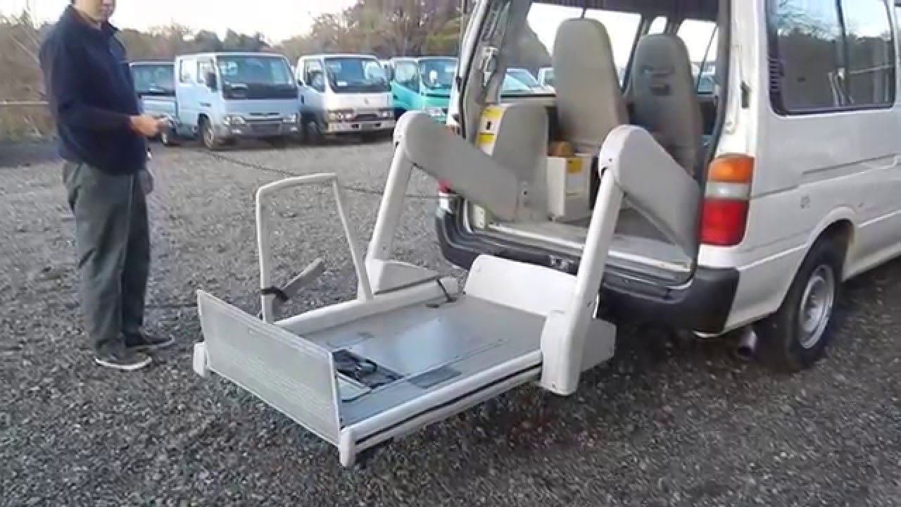 Ref No.21704 2002 TOYOTA HIACE COMMUTER (Welfare Vehicle) - YouTube