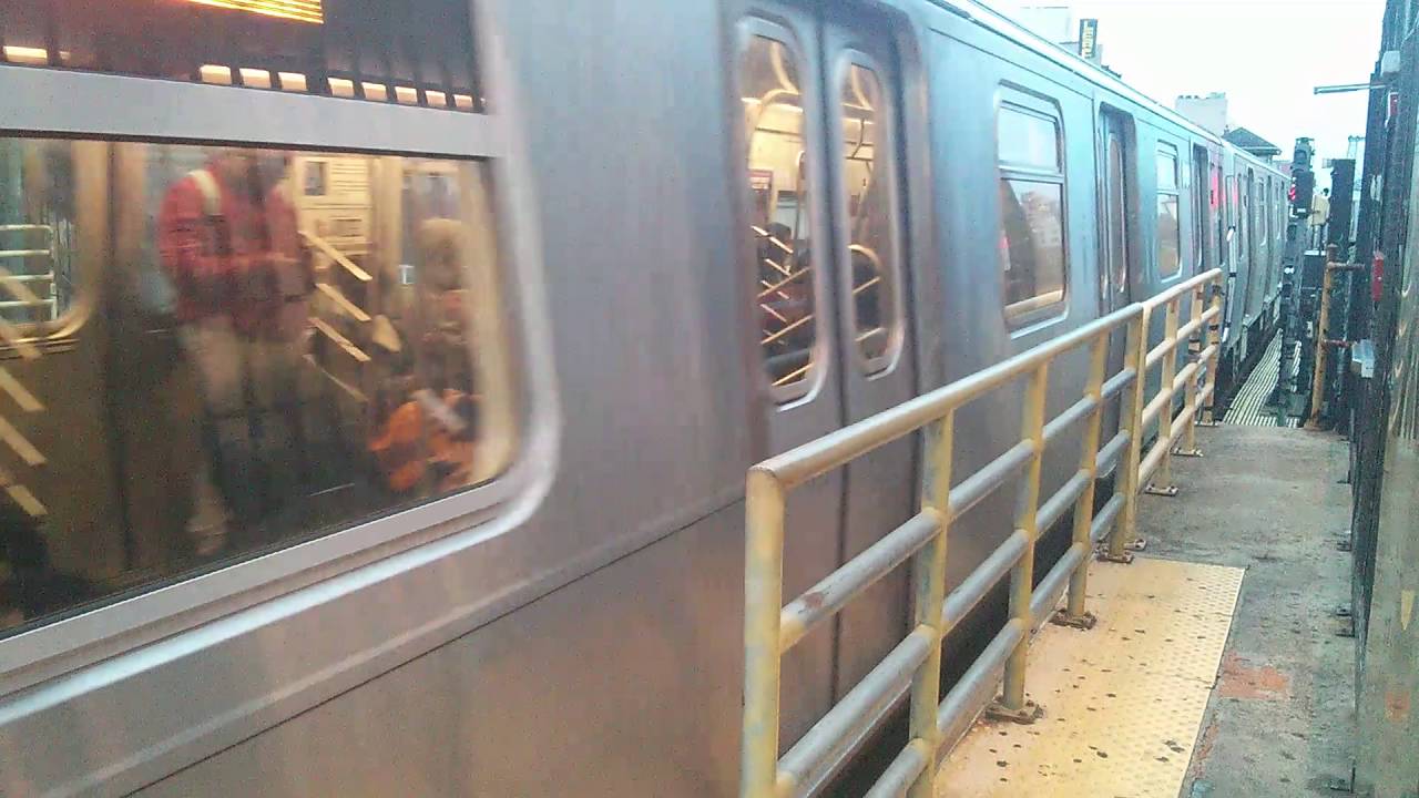 (Horn Salute) Manhattan Bound R143 (J) Train Departing Marcy Avenue ...