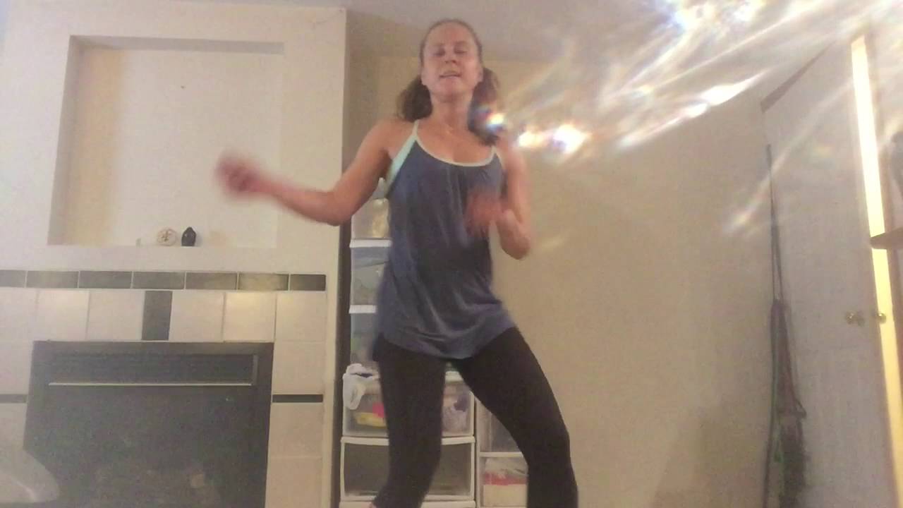 Cardio Round-Up: Demo of Country Heat Dance Workout with Autumn ...
