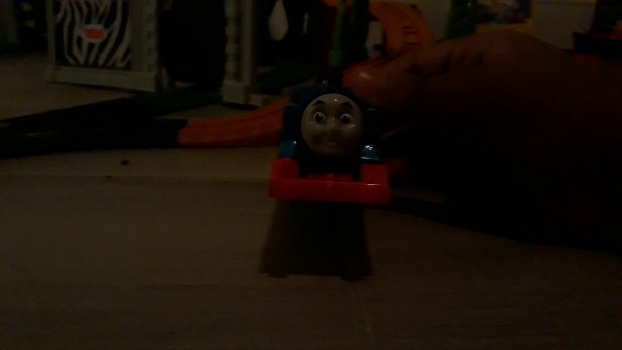 Thomas and Friends Motorized Animal Park Monkey Adventure Set Review ...