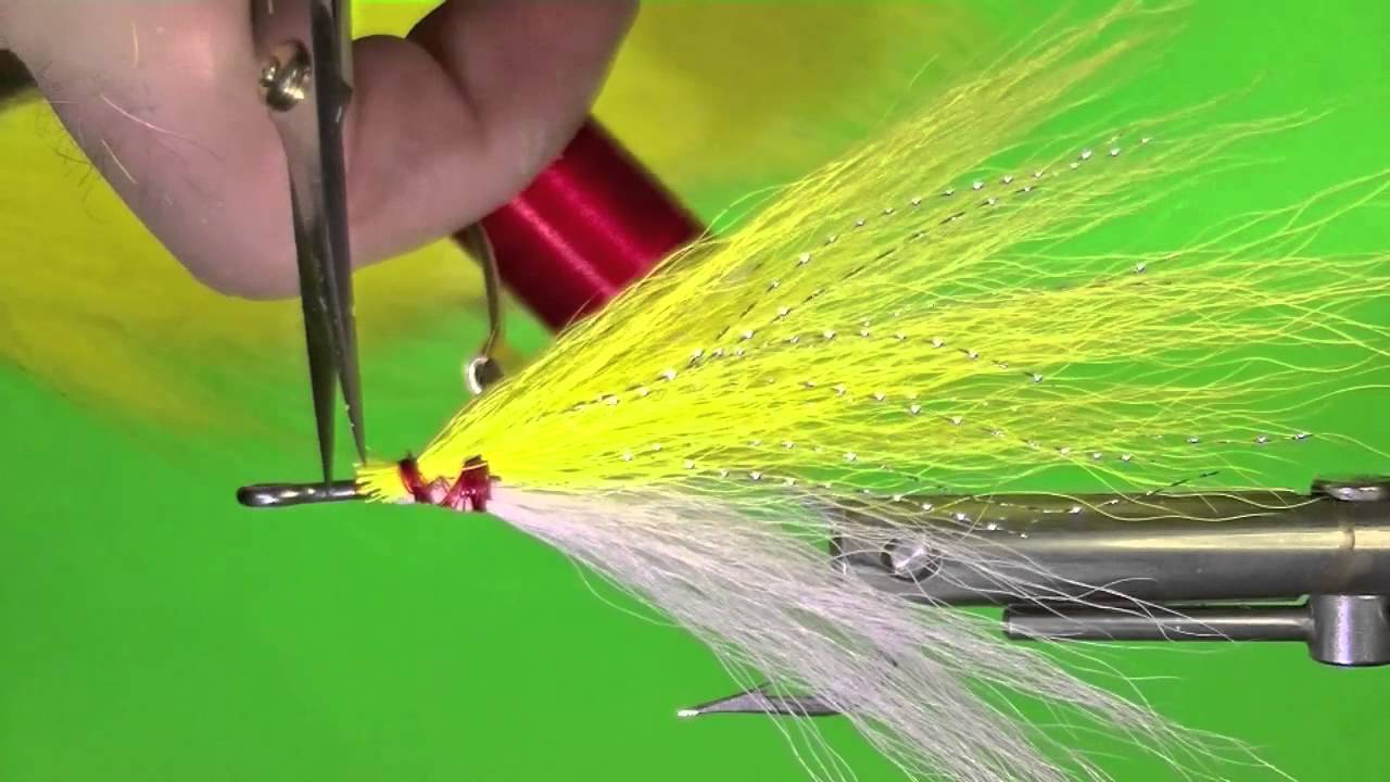 Tying Saltwater Cod Fishing Fly Bucktail Teaser Tail 5/0 Dressed Hook ...