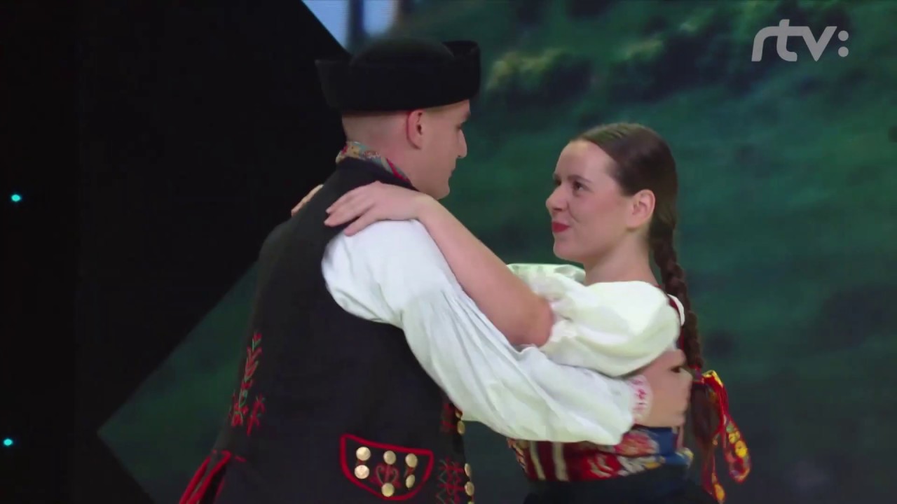 Alexandra Ružbacká a Miroslav Beck - Zem spieva - YouTube