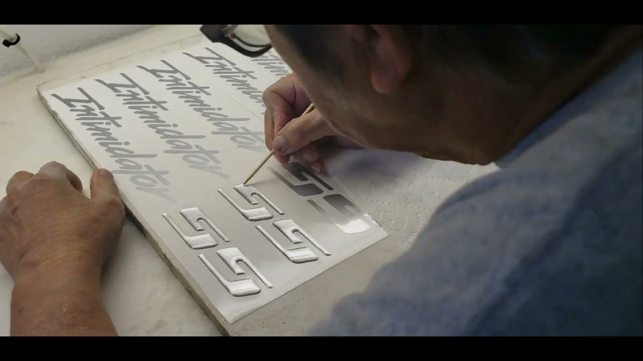 The Art of Doming the Intimidator SS emblems - YouTube