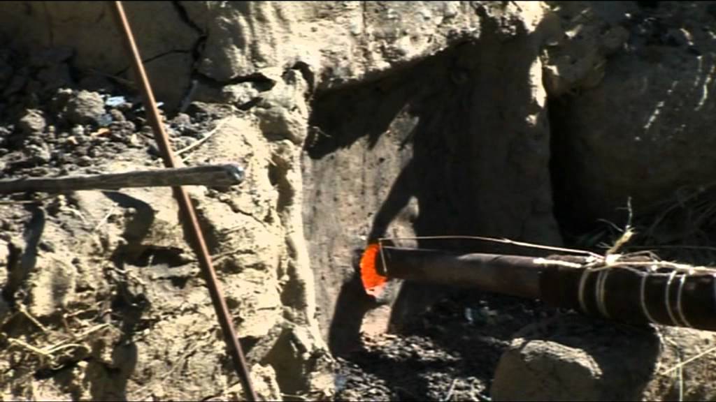 How to make iron in the old way - YouTube