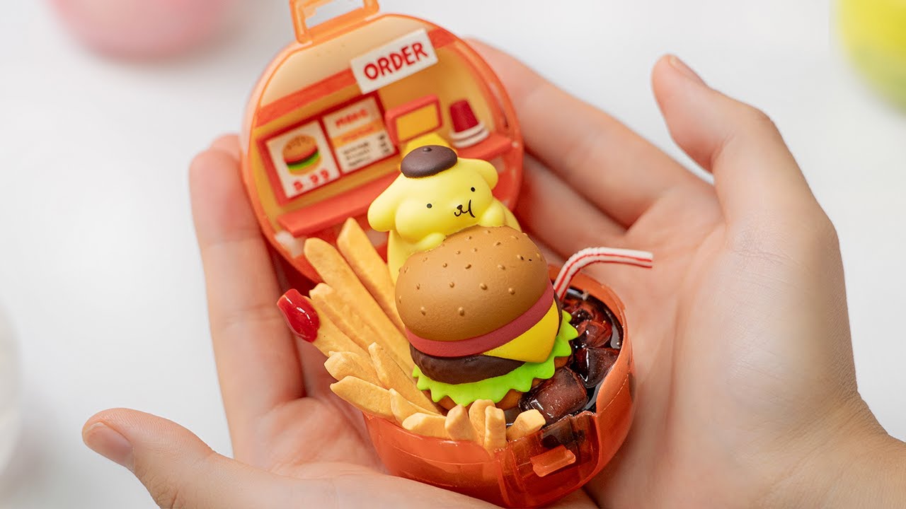 Customizing A Plain Gacha Pod - YouTube