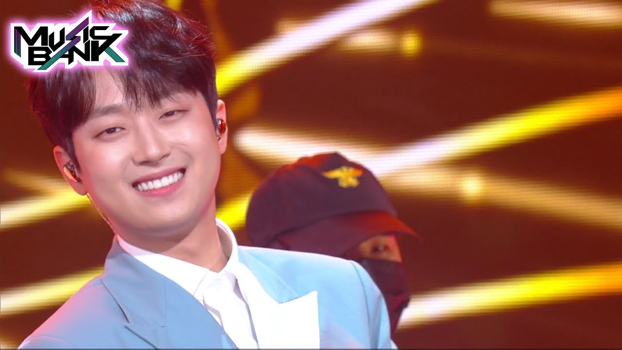 Lee Chan won(이찬원) - Cheer up(힘을 내세요) (Music Bank) | KBS WORLD TV 211015 ...