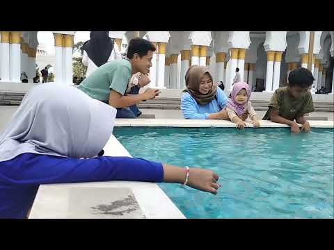 Ramadhan di Masjid Raya Sheikh Zayed - YouTube