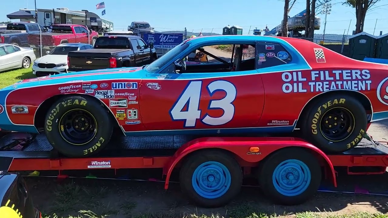 Checking out the stock cars at North Wilkesboro 8/31/22 - YouTube