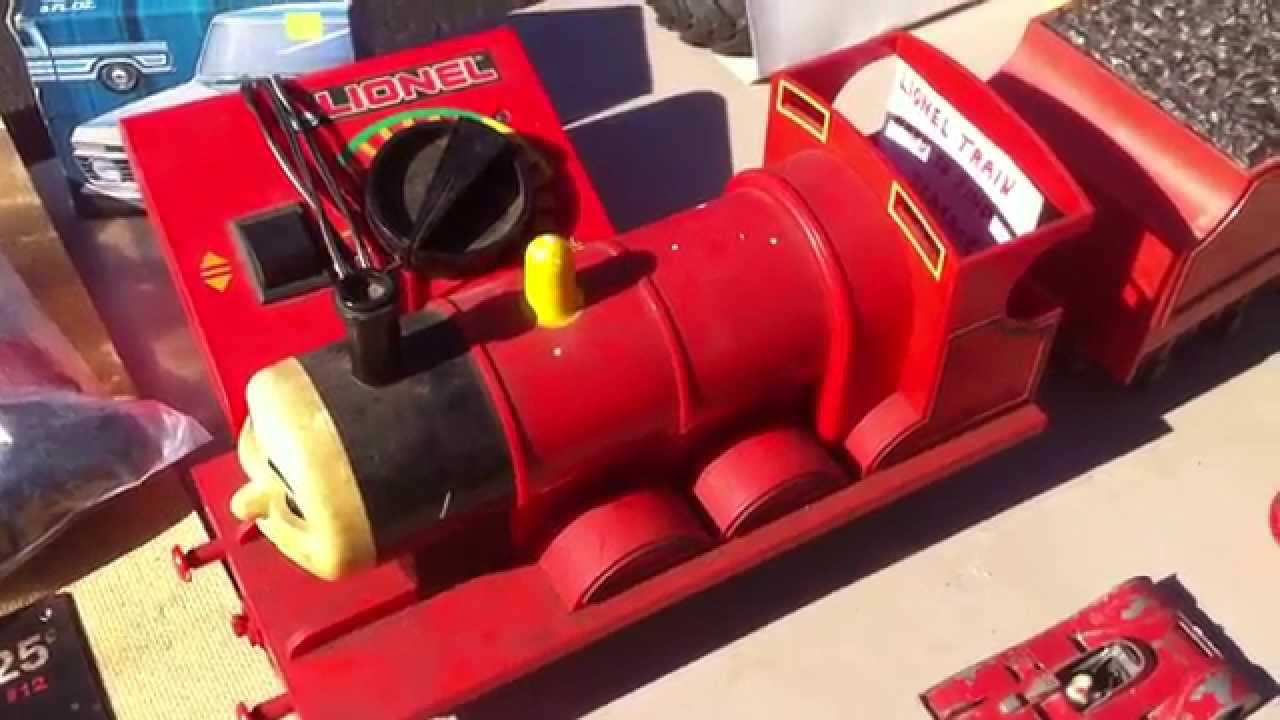 James the Red Engine from Thomas the Tank Engine Lionel G scale - YouTube