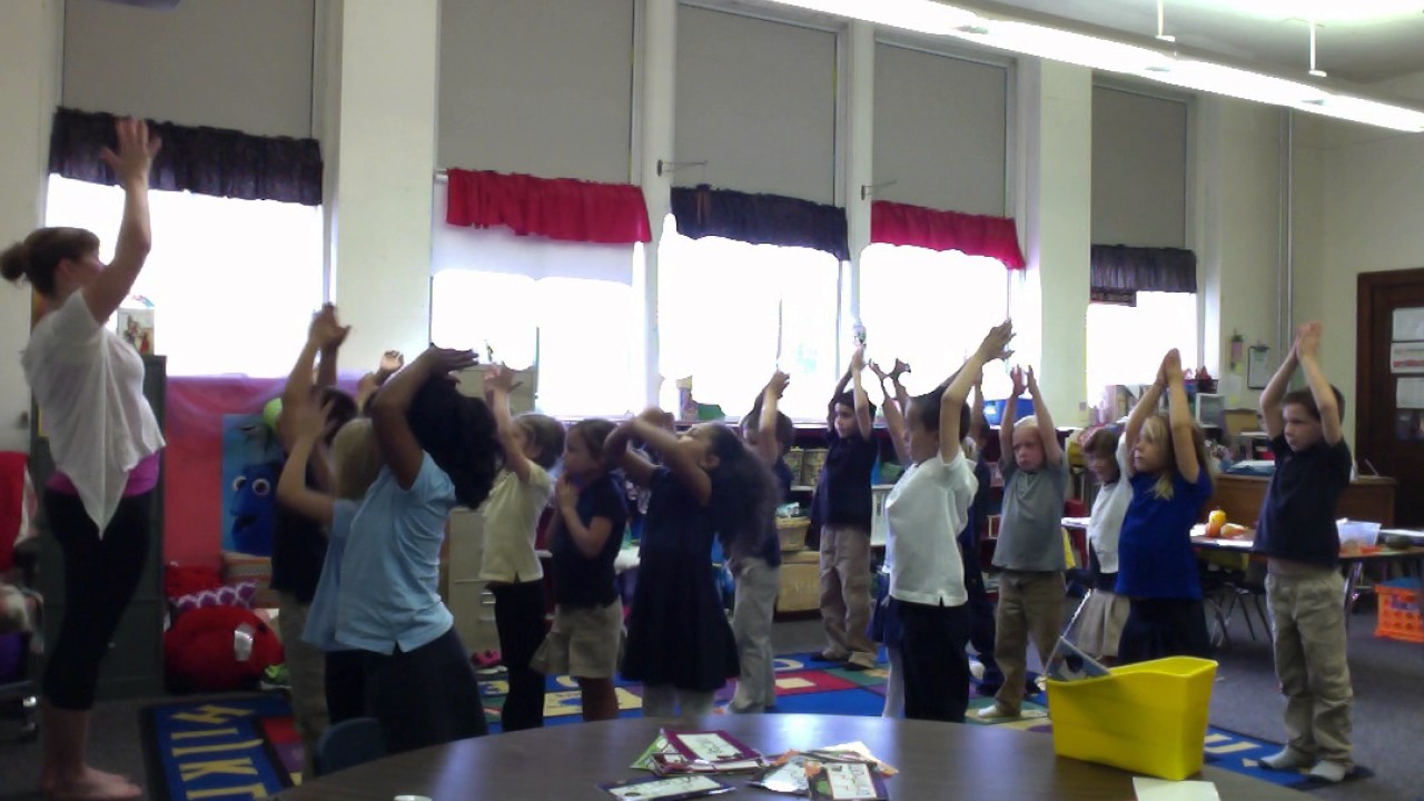Kindergarten Classroom Yoga - YouTube