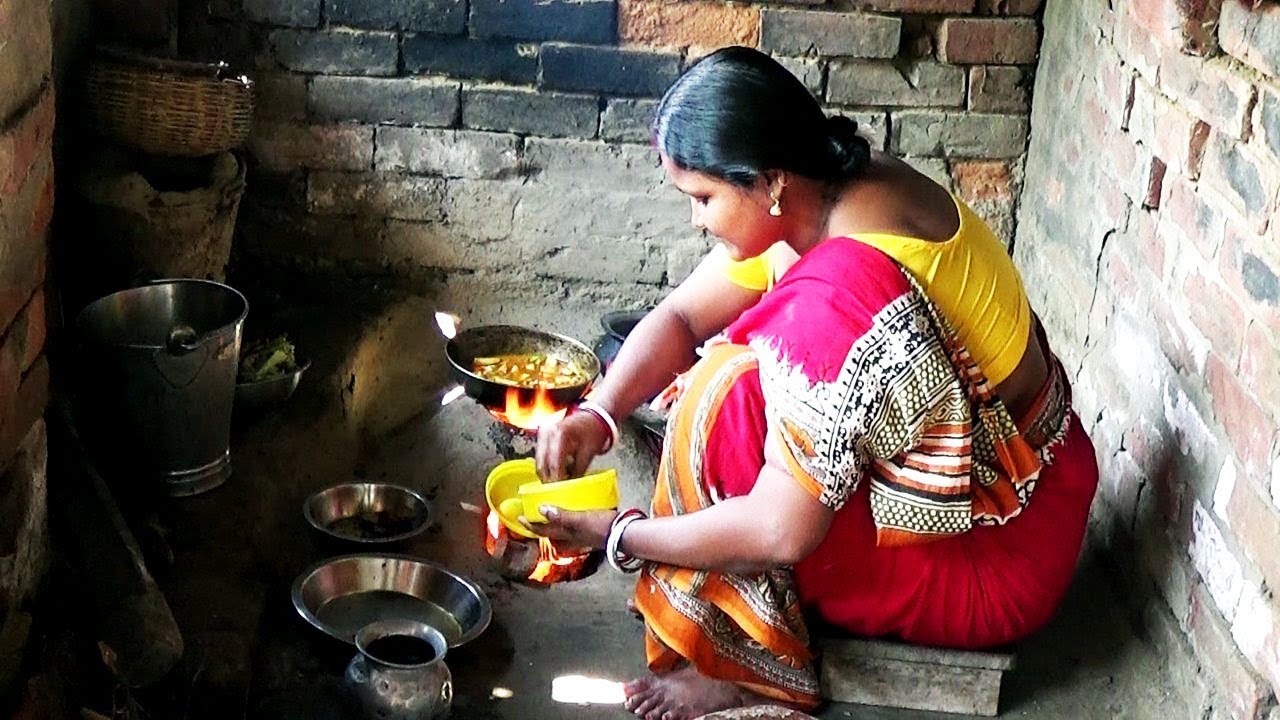 Rural Women Cooking ll Delicious Spicy Cauliflower With Prawn Fish ...