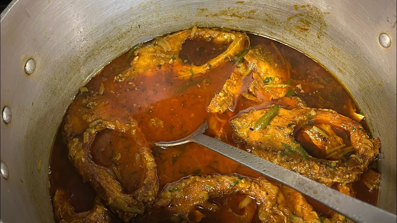 How to make restaurant style fish curry 2023|| Bangladeshi recipe ...