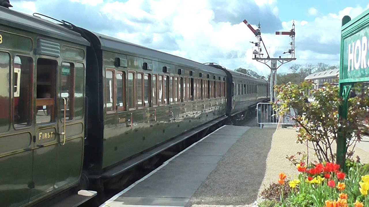 Southern S Class 847 departs Horsted Keynes - YouTube