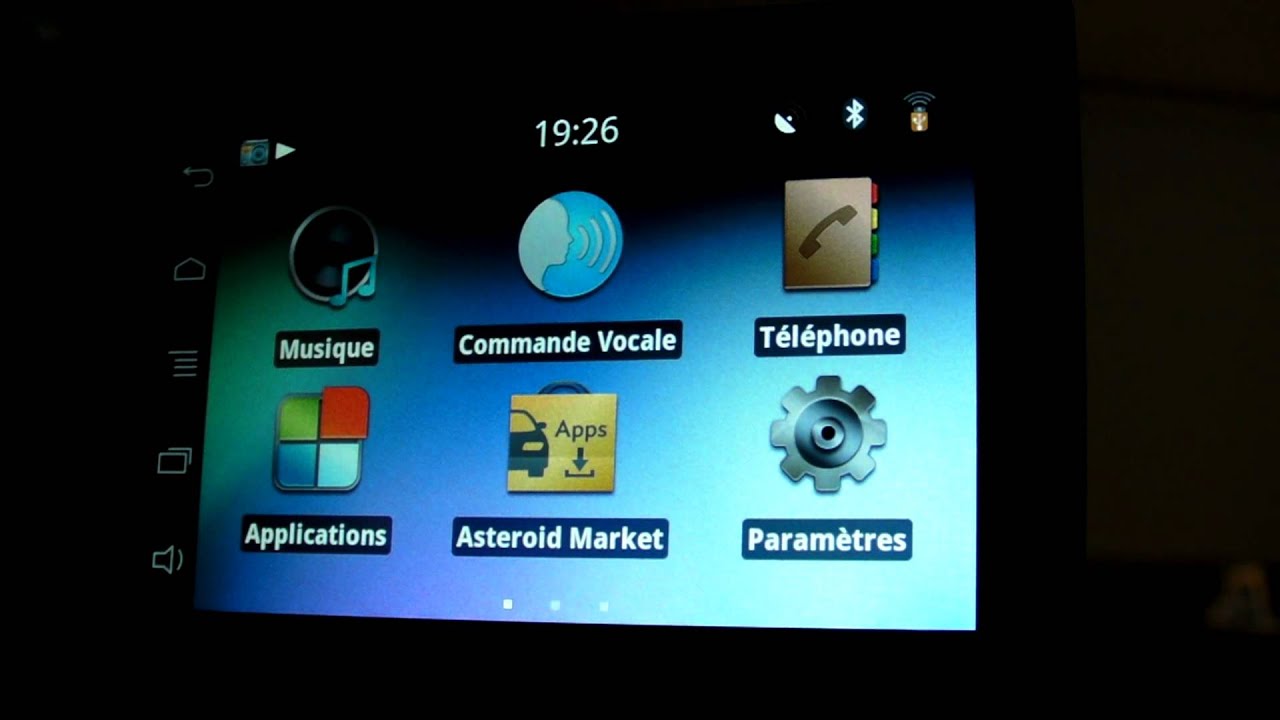 Parrot Asteroid Tablet, un kit mains libres tactile Android avec ...