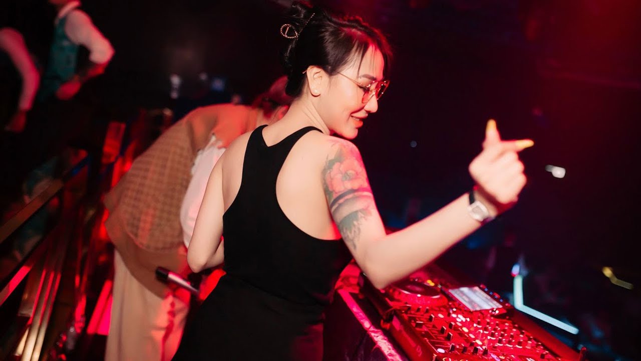 DJ'YE《Dj Nene - Electrofunk Mix X BZA - Give It To Me X Lay Mix - Pimp ...