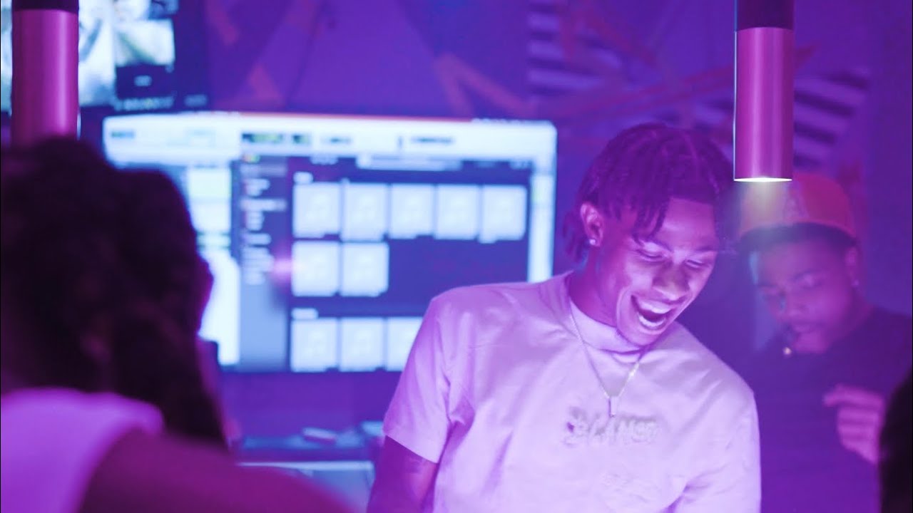 G MONEY - Go Krazy (Official Music Video) @atmgmoneyyy - YouTube