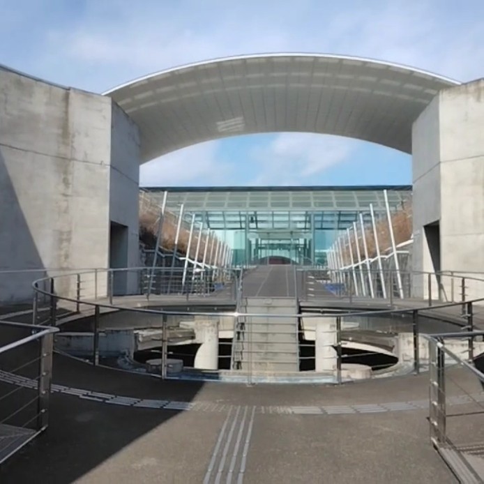 未来都市 大阪南港 - YouTube