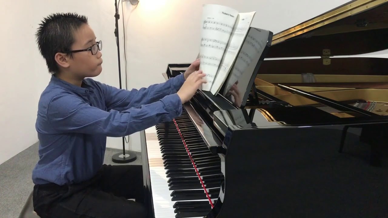 Lucas Tang - Piano Initial Grade - YouTube