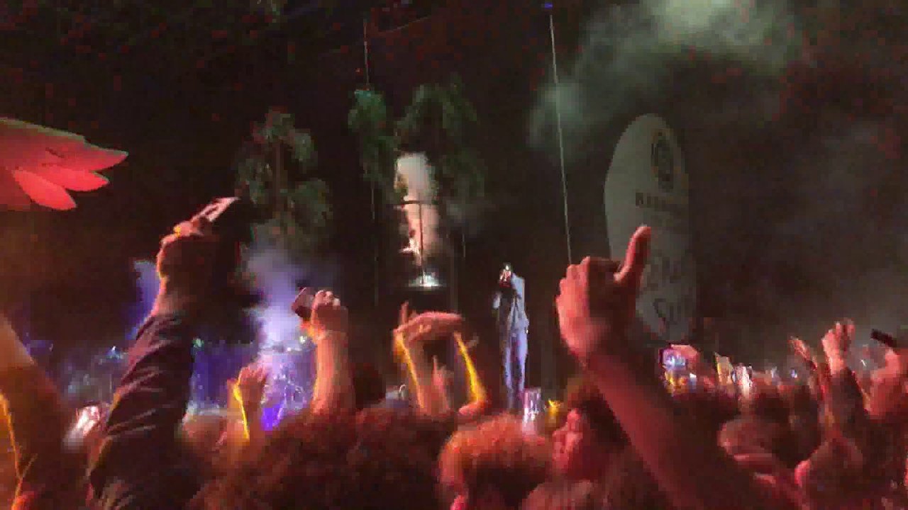 Travis Scott - Green & Purple (Live Indianapolis 2017) - YouTube