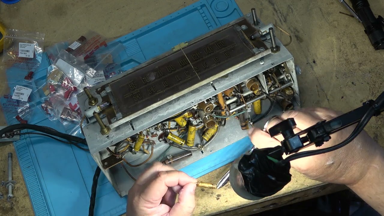 Antique Dominion Electrohome Radio chassis restoration this one is 77 ...