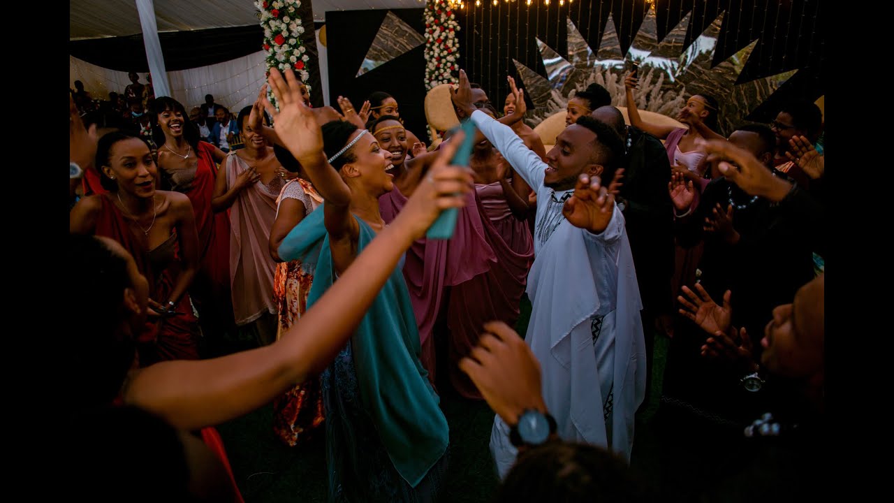 Elie BAHATI - Wedding Songs Mashup Video (No One Like You/Nasinzia ...