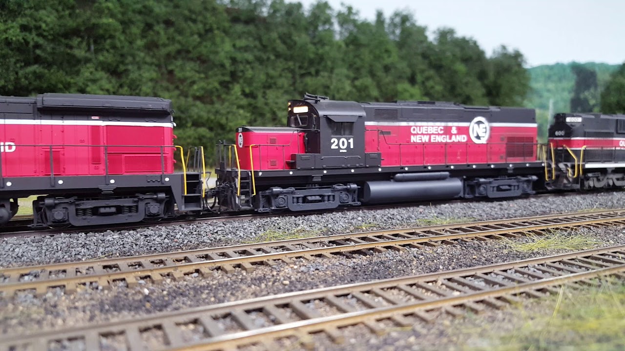 QNE light engine move at Towanda Yard - YouTube
