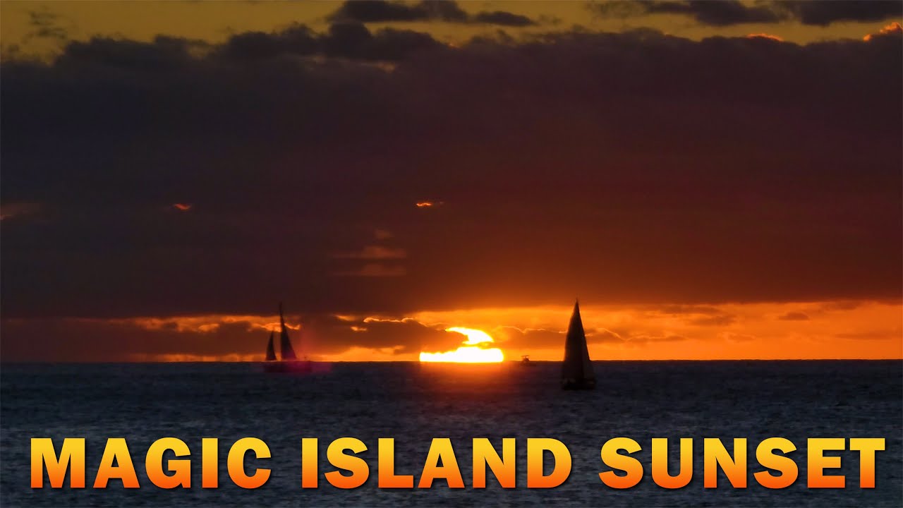 Magic Island Sunset | Ala Moana Beach Park 🌴 Hawaii 4K Sunset on the ...