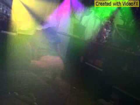 Menina dançando parara tibum funk da mc Tati zaqui - YouTube