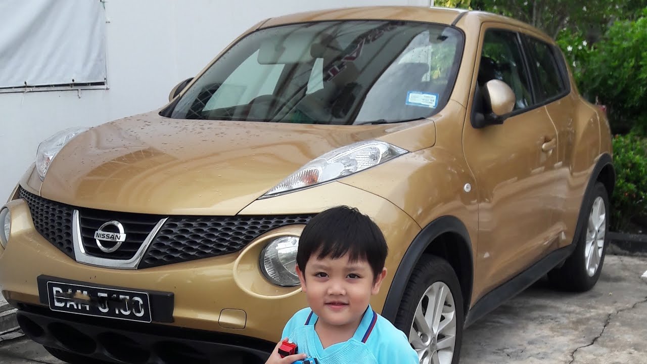 How to replace the spark plug of a Nissan Juke 30,000 to 50,000 miles ...