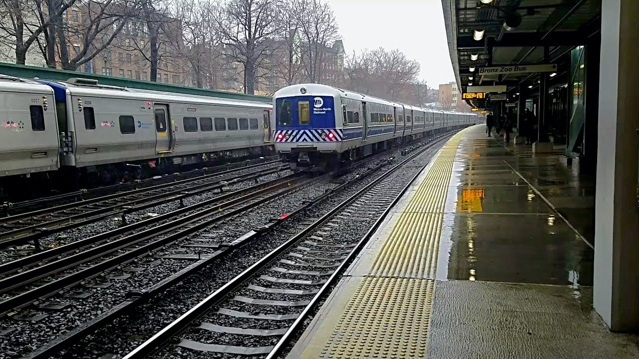 Metro North Harlem Line at Fordham - YouTube