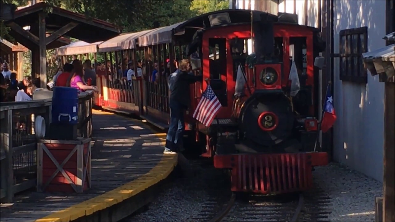 Six Flags & Texas Railroad Engine 2 in BoomTown Depot - YouTube