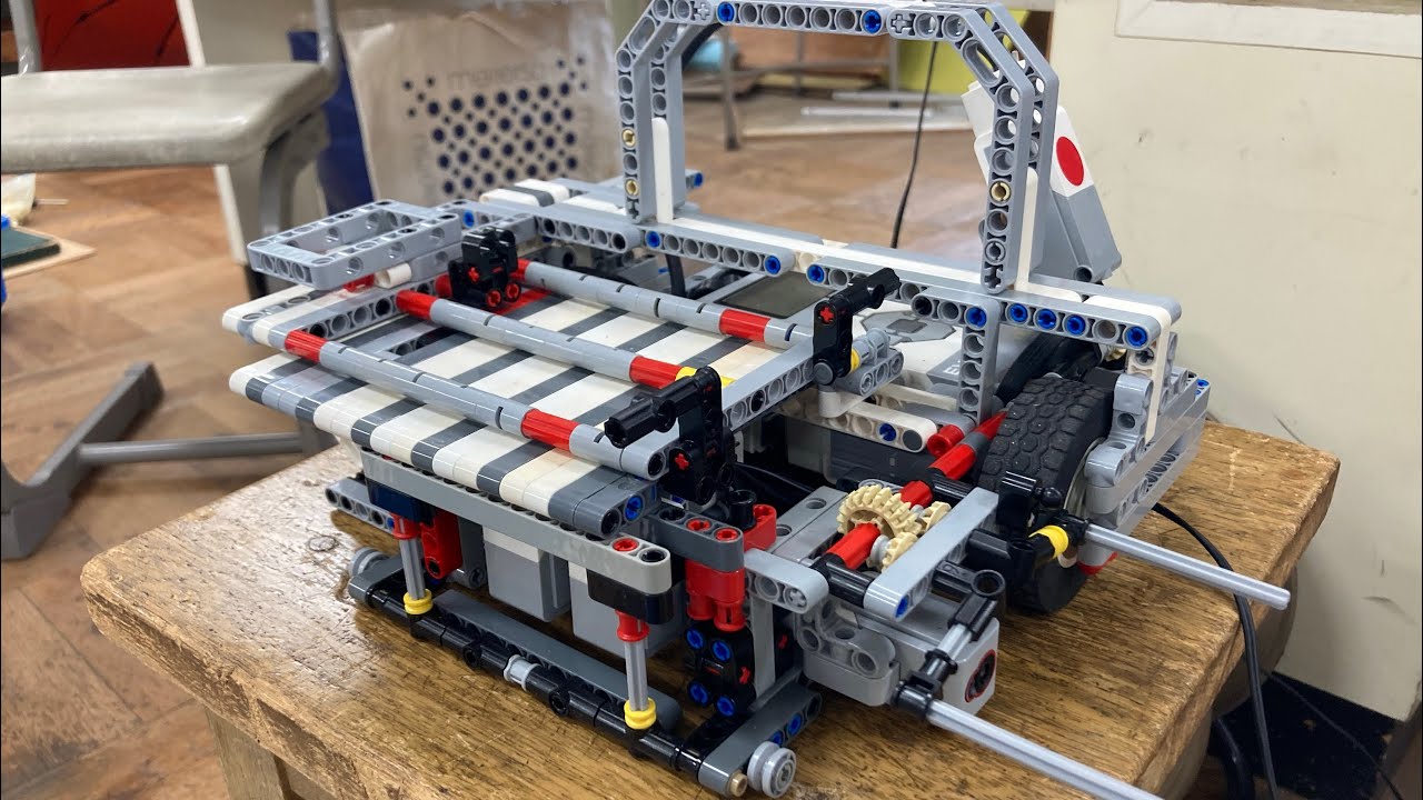 WRO 2023 Senior 23s - YouTube