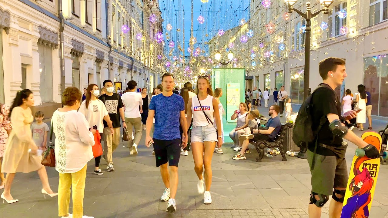4k walk russia, nightlife, moscow street - YouTube