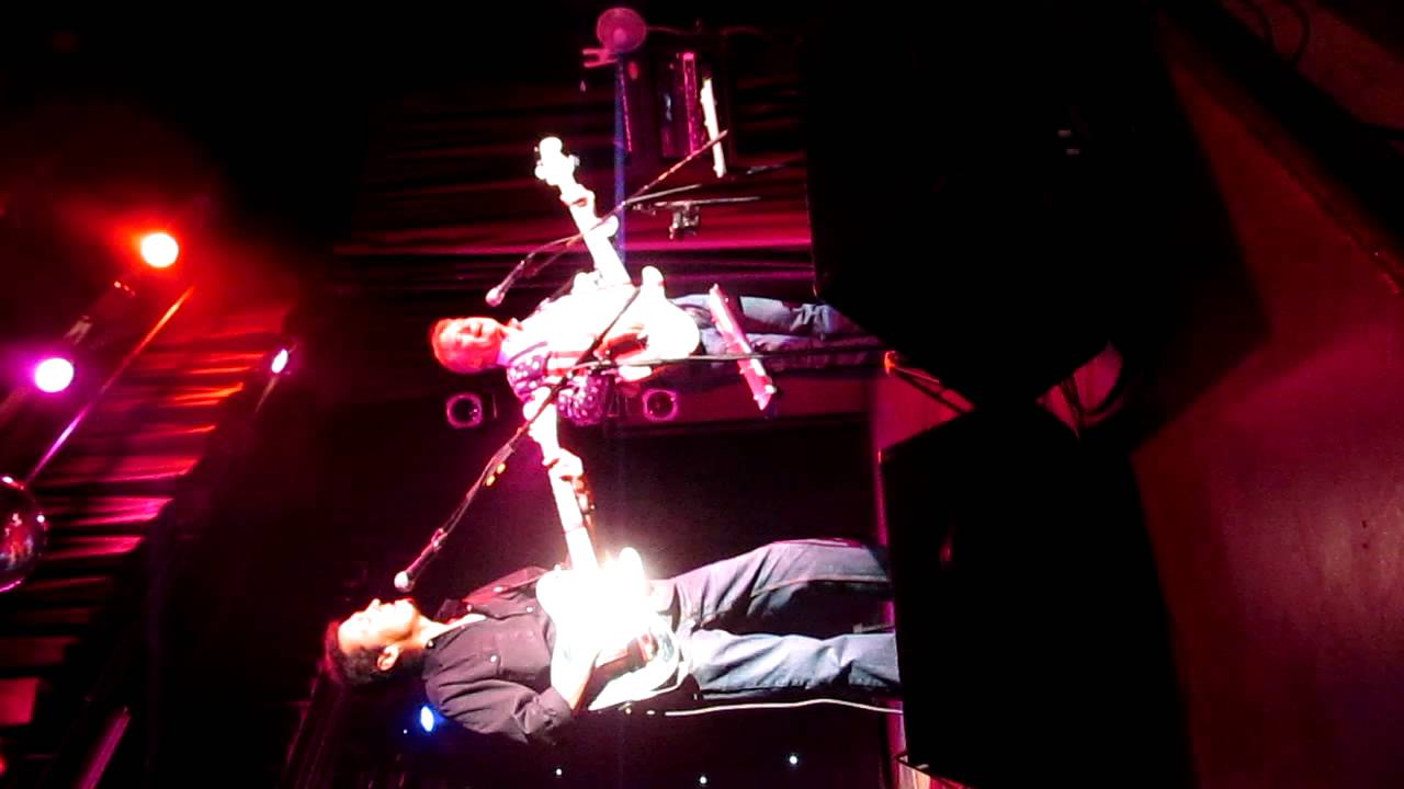 Plain Loco - YouTube