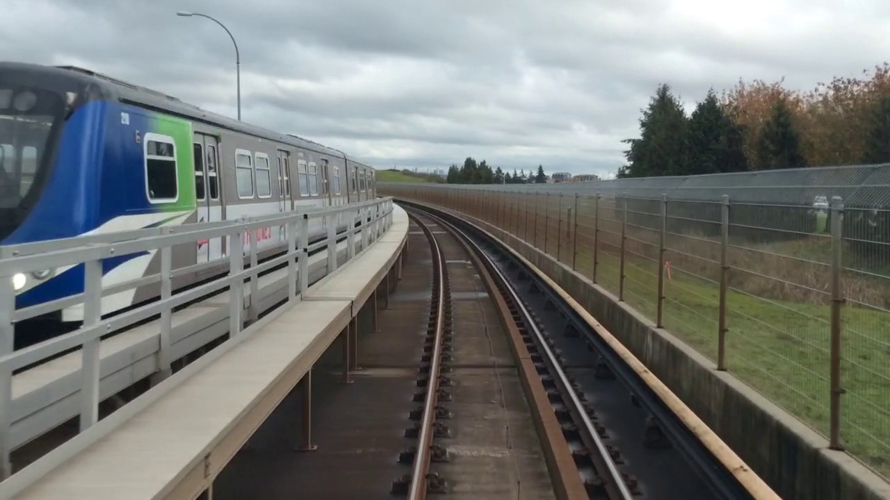 Skytrain: (Canada Line) YVR Airport - Bridgeport - YouTube