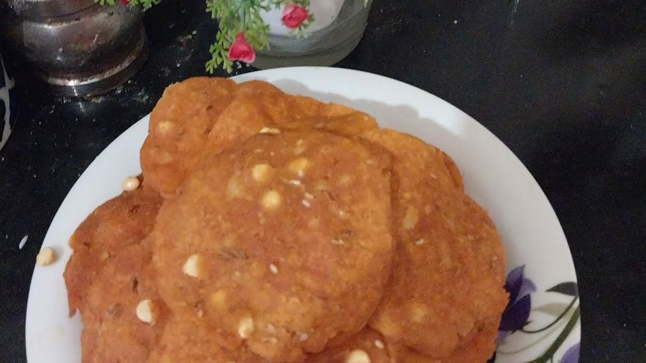Thattai / mini nipattu - YouTube