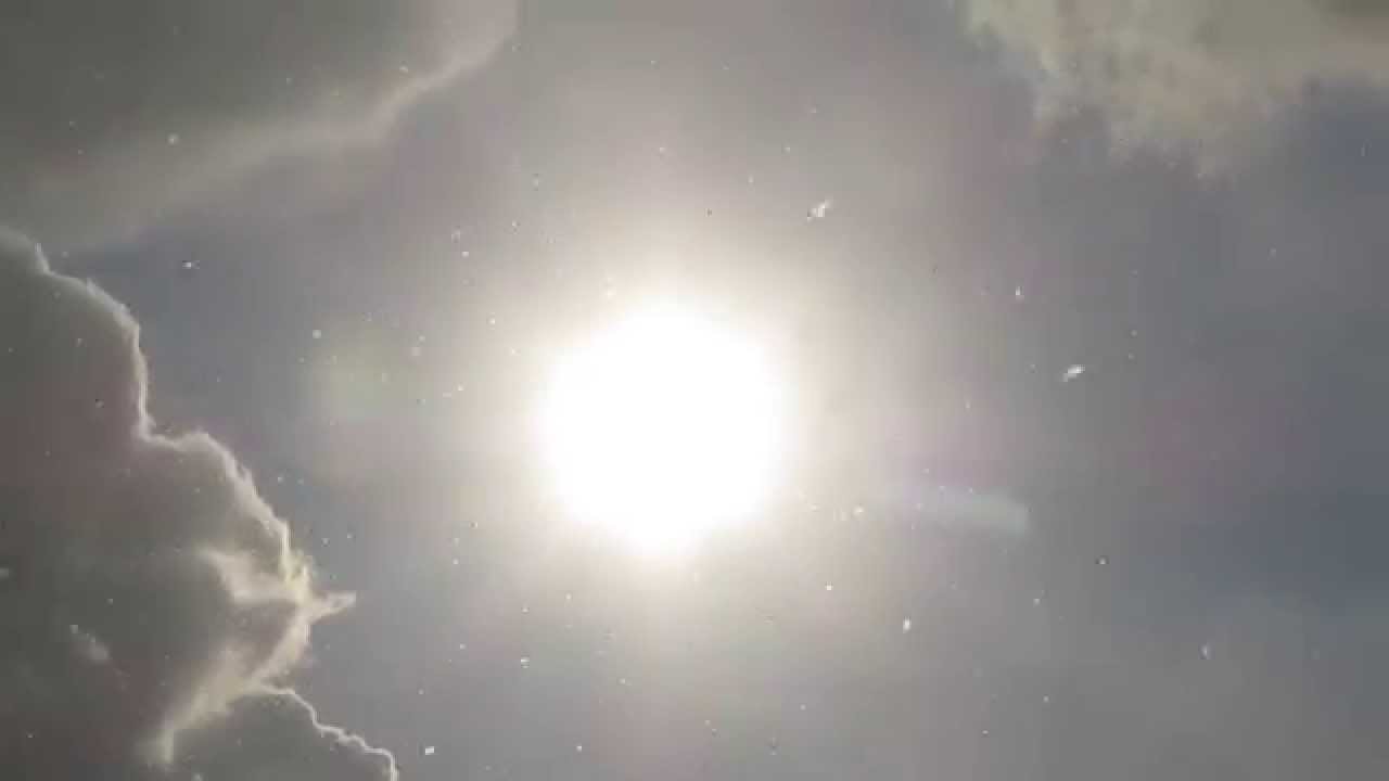 chemtrails square snow flakes in the sun - YouTube