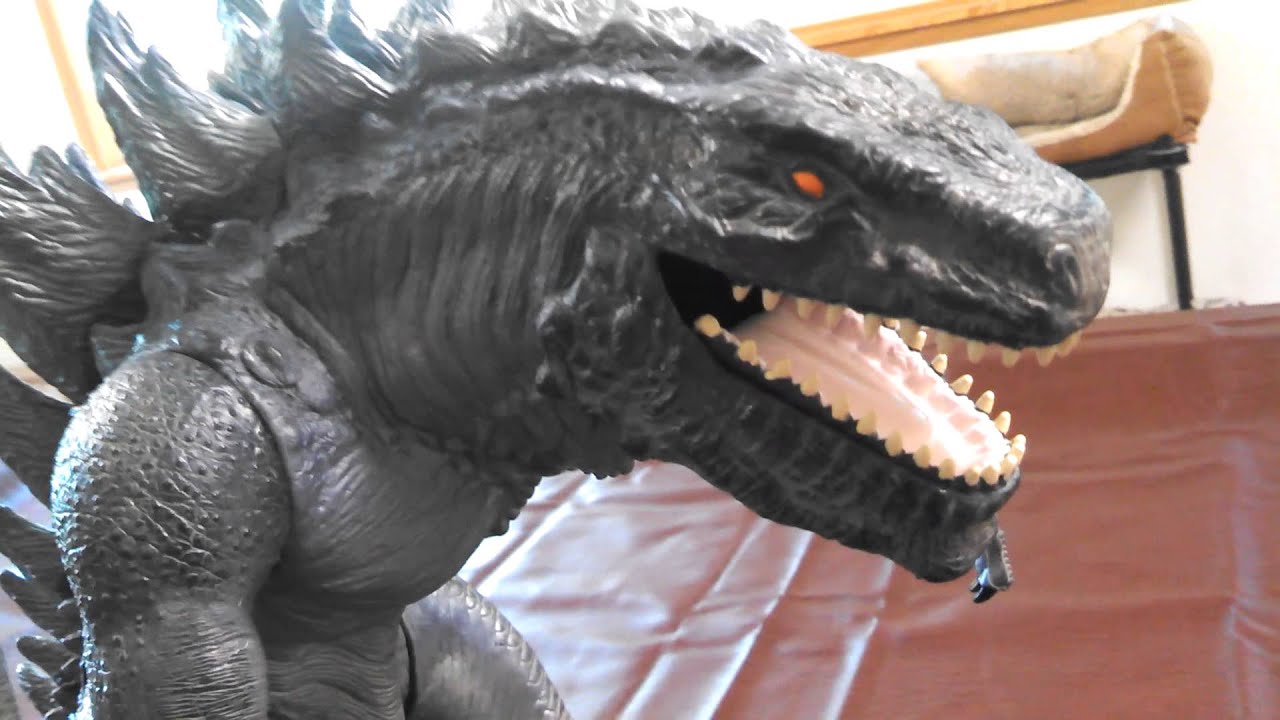 My combat claw , living and ultimate Godzilla - YouTube