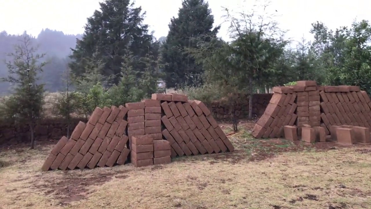 ADOBE DE BARRO RESISTENTE A LA LLUVIA - YouTube