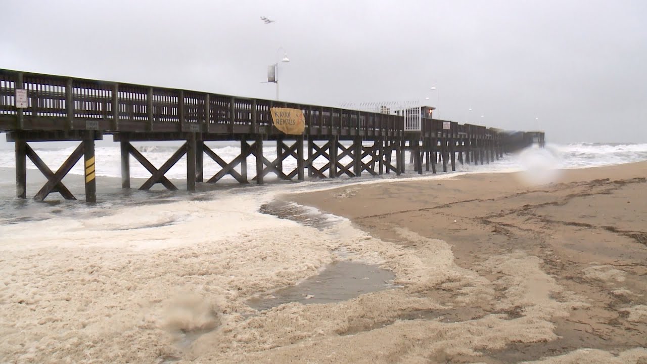 Strong Waves and Flooding Pound Sandbridge [HD] - YouTube