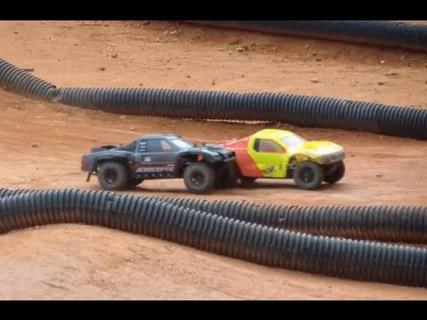 Team-RCE Slash 4x4 Racing - YouTube