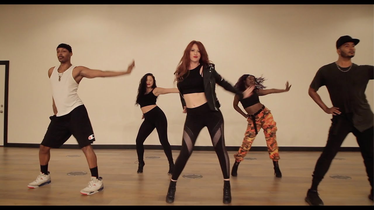 Io Ballo - Official Dance Practice - YouTube