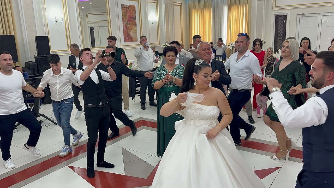 SA BUKUR CIFTI NDEZ ATMOSFEREN E DASMES 🔥 FERDI & ALEKSANDER MJESHTRI ...