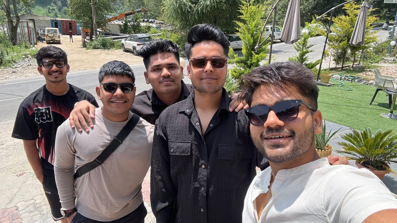 5 bhai sare tbahi | Manali vlog part 2 - YouTube