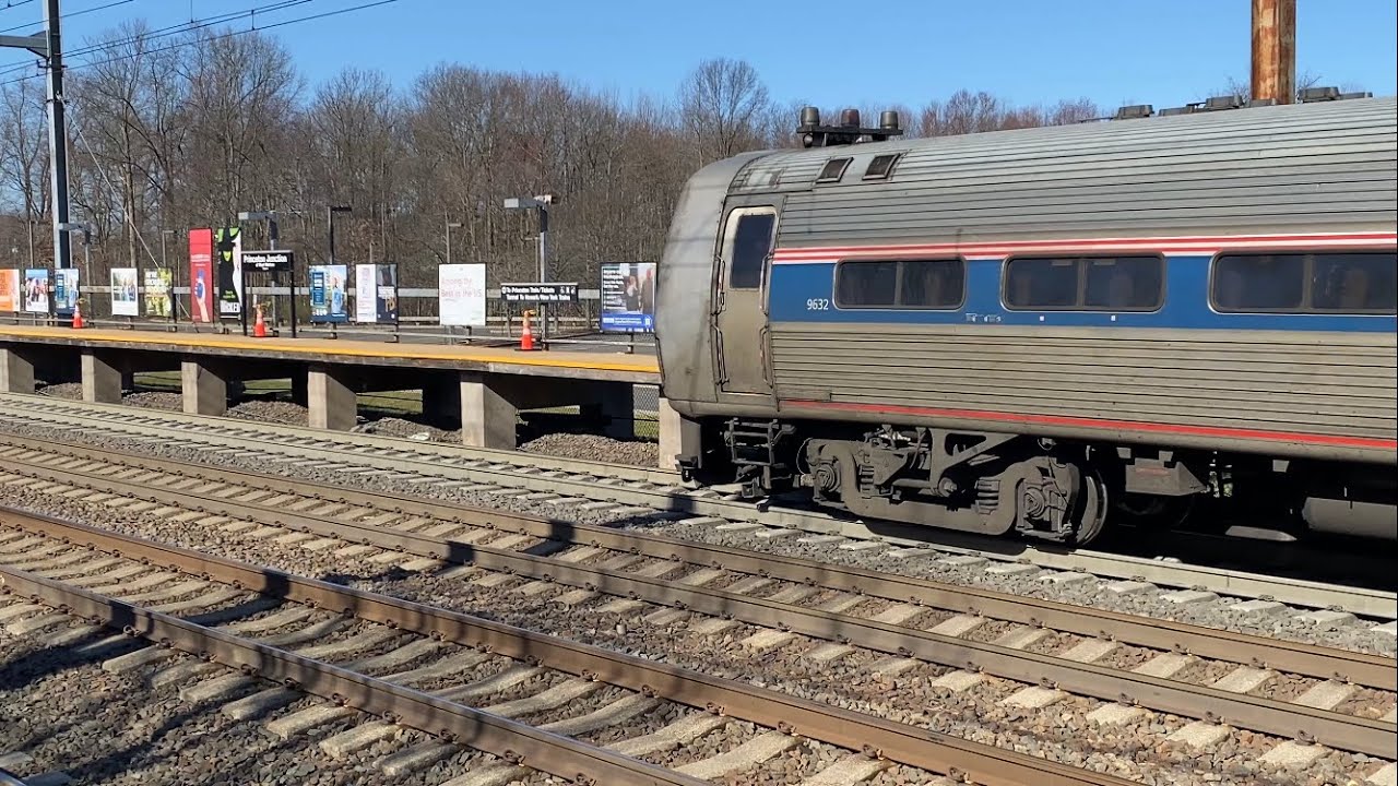 Keystone’s #663-660 Departing & Stopping at Princeton Junction - YouTube