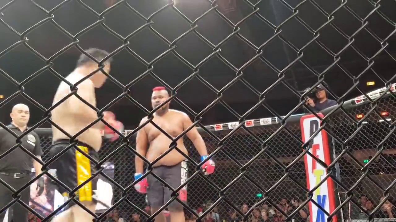 Caloy Baduria vs Sugar Ray Estroso Round 1 - YouTube